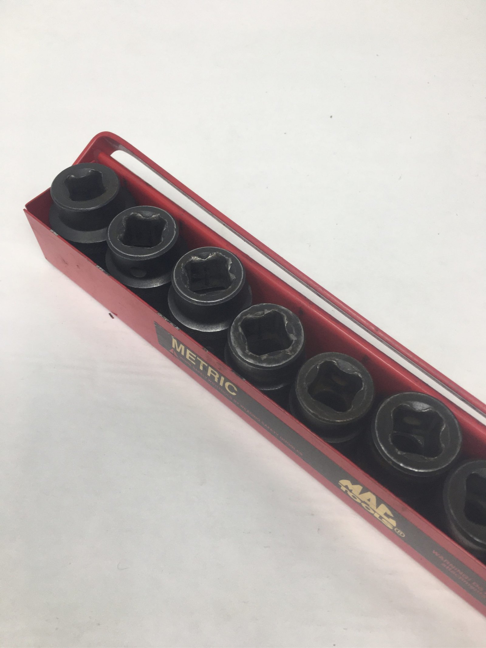 MAC - SVPM136TR - KB Tools