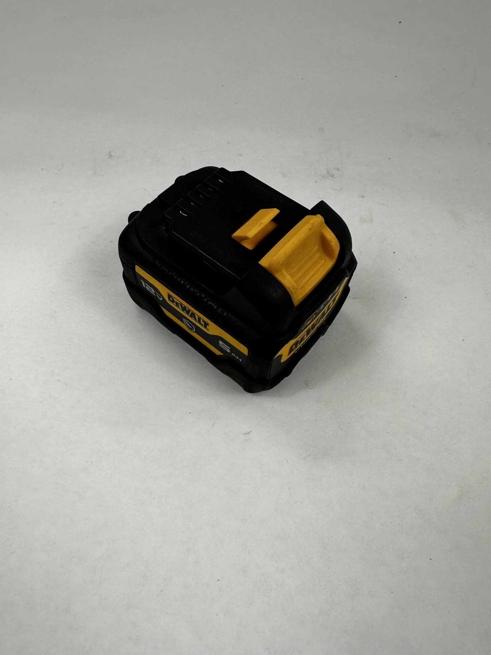 Dewalt - DCB126G - KB Tools
